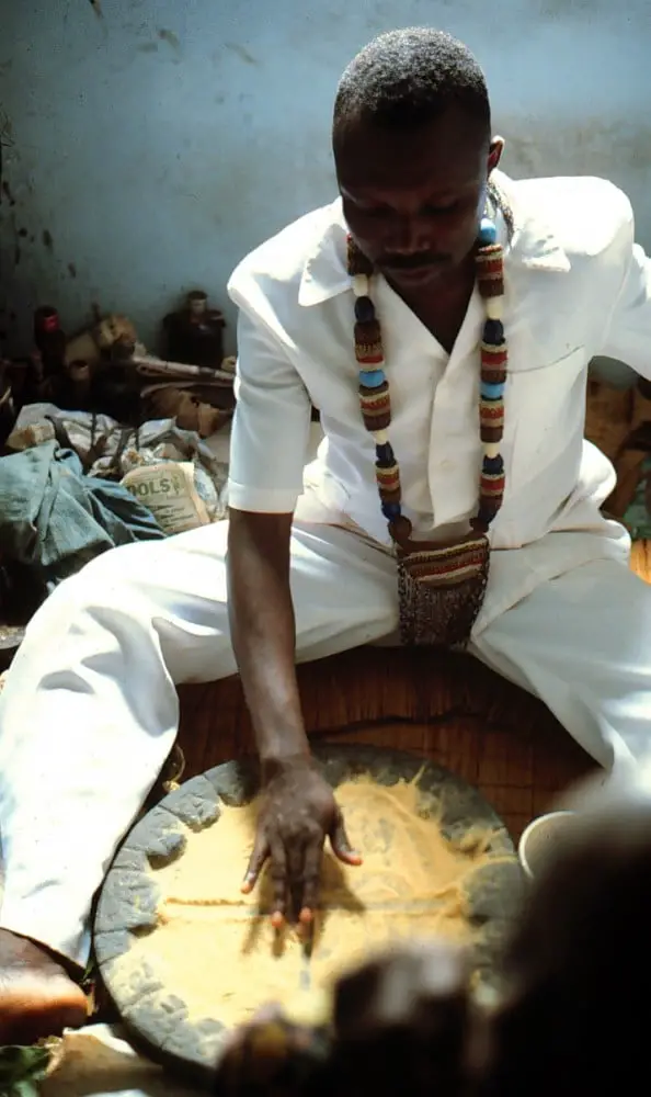 Babalawo: qué es, su saludo, mujeres y más