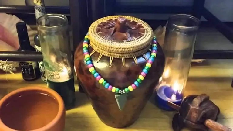 Conoces a Centella Ndoki? Todo sobre el espíritu del cementerio