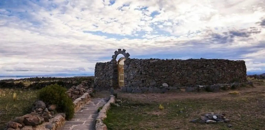 Conoce los templos de la Isla Amantani y su increíble poder místico